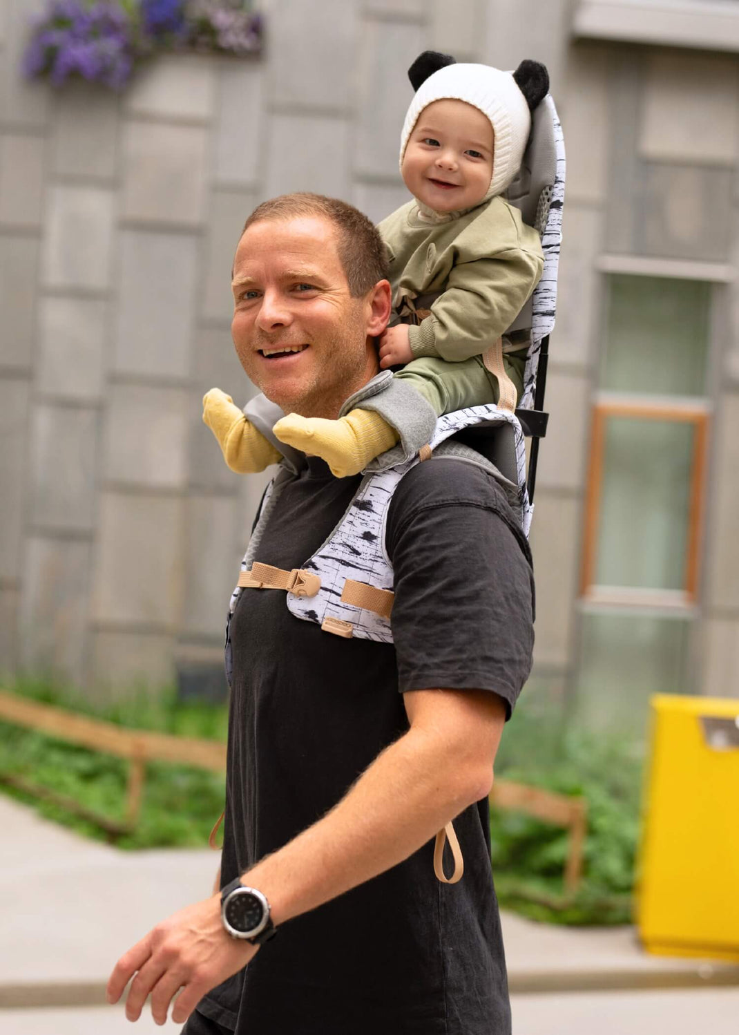 MiniMeis - Child shoulder carrier - From baby to 5 yrs old