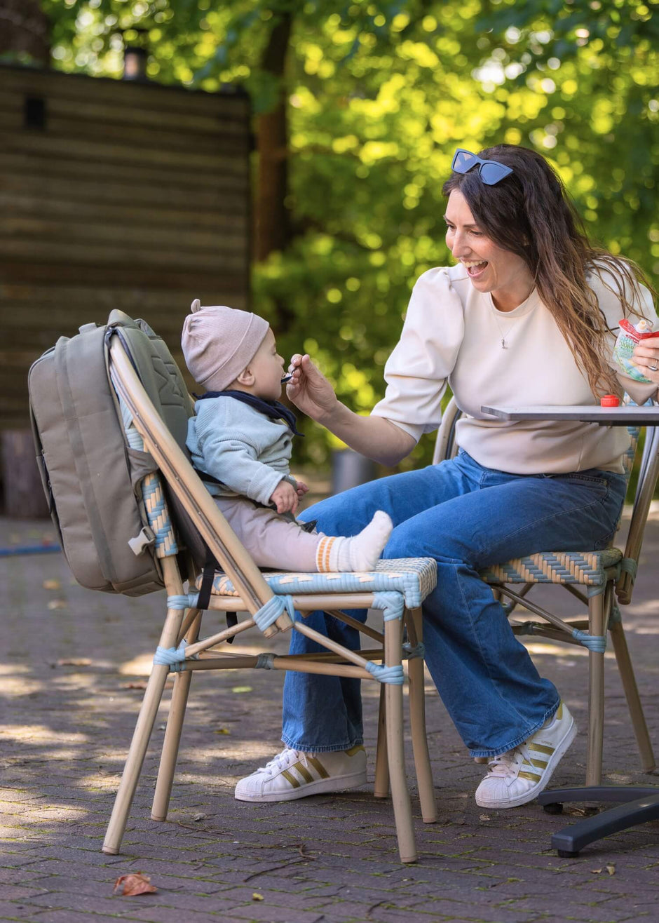 MiniMeis - Child shoulder carrier - From baby to 5 yrs old